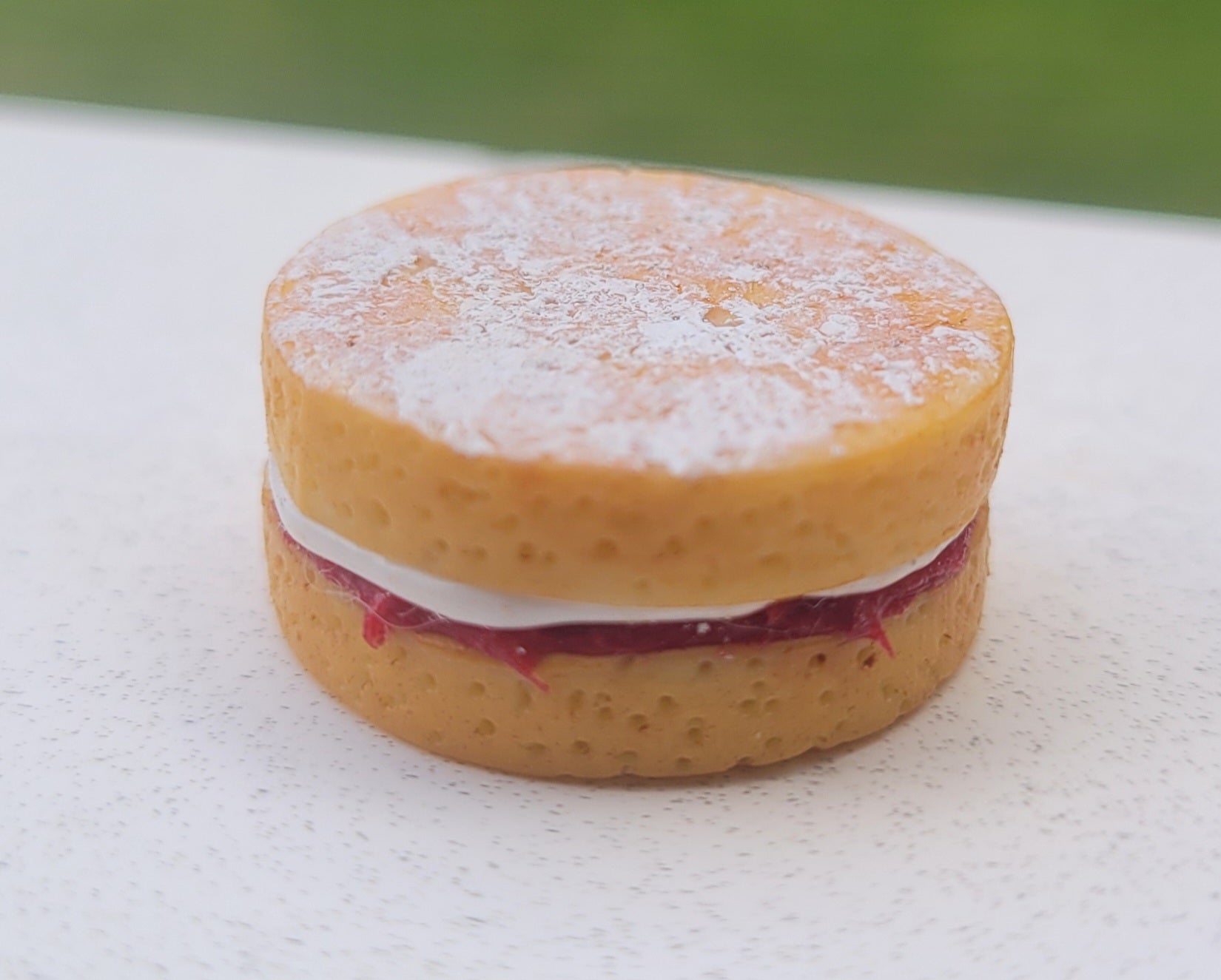 Victoria Vanilla Sponge Cake – Karen's Dollhouse Shop